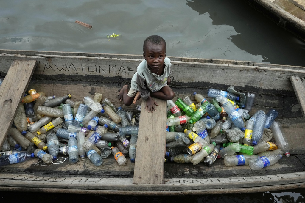 UN talks on a treaty to end global plastic pollution open in Paris ...